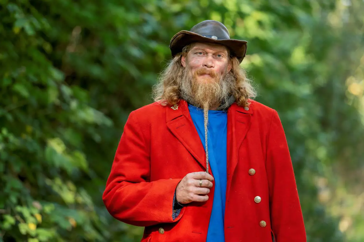 Nick holder aldrig op med at drikke